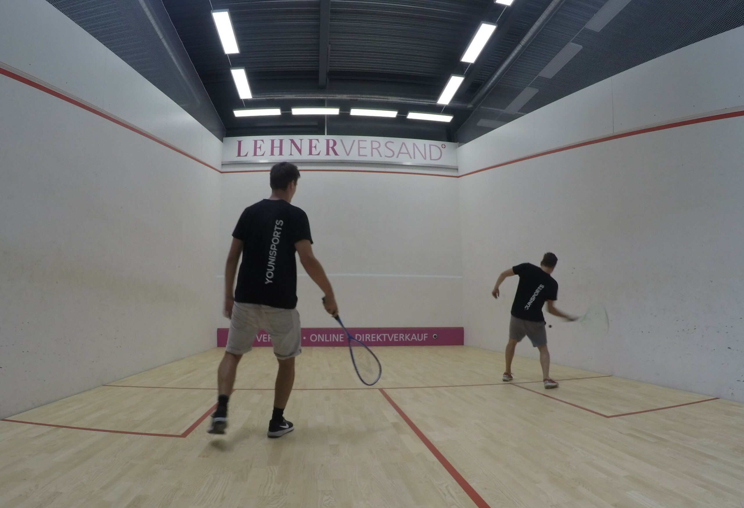 SQUASH ARENA SURSEE - DIGITALISIERUNG UND SPORT VEREINT - YOUNISPORTS